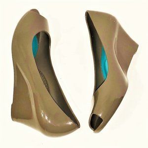 OKA b. | Shoes | Oka B Taupe Solid Rubber Wedge Heels | Poshmark